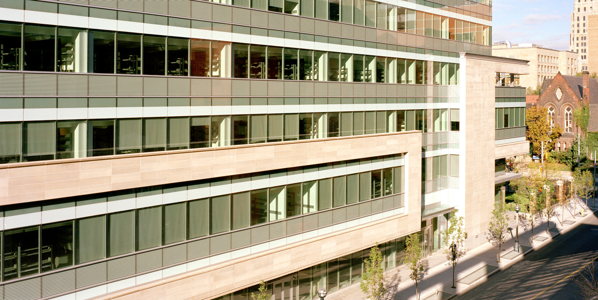 MaRS Centre, Toronto Medical Discovery Tower - Adamson and AAI
