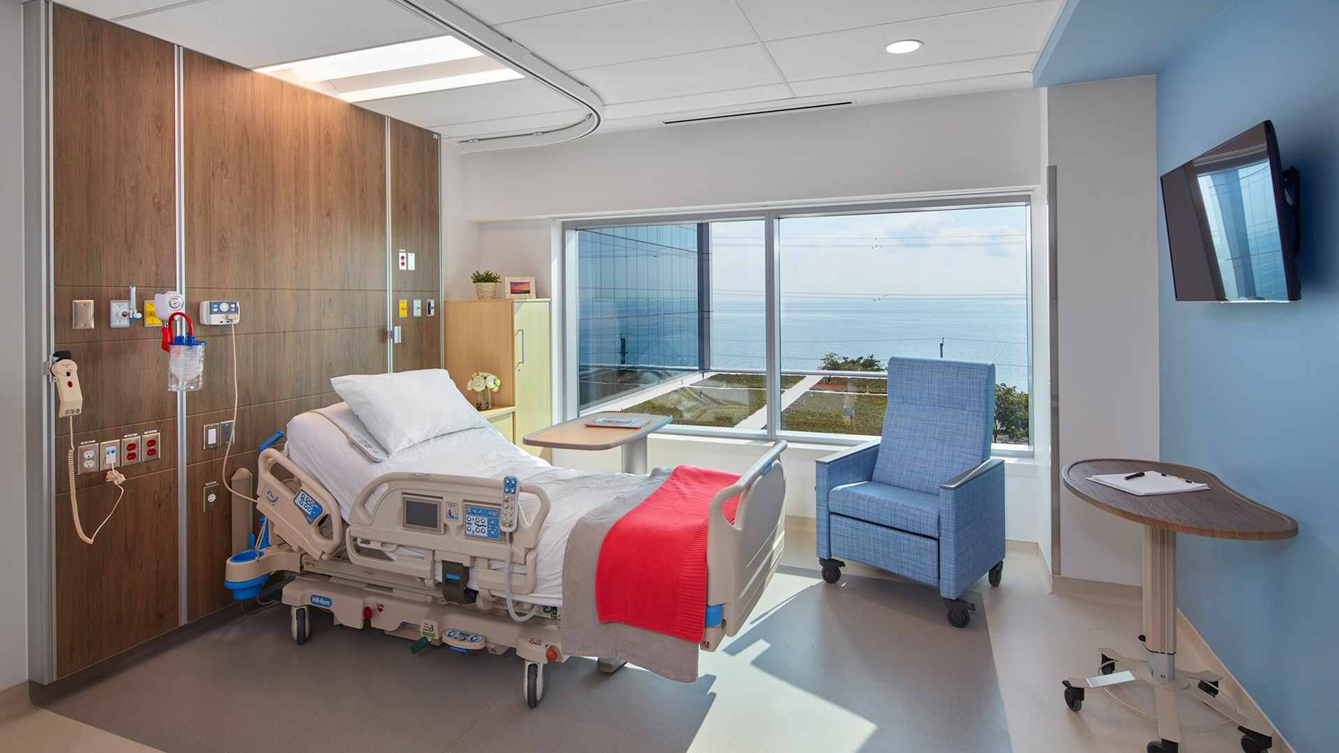 Joseph Brant Memorial Hospital Expansion and Renovation - Adamson and AAI